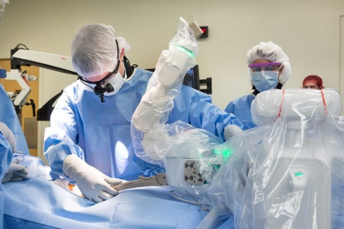 A First In Northeast: Mazor X Brings Robotic Precision To Back Surgery ...