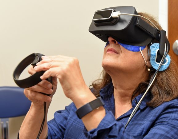 How This Doctor Treats Chronic Pain With Virtual Reality Goggles, Not ...